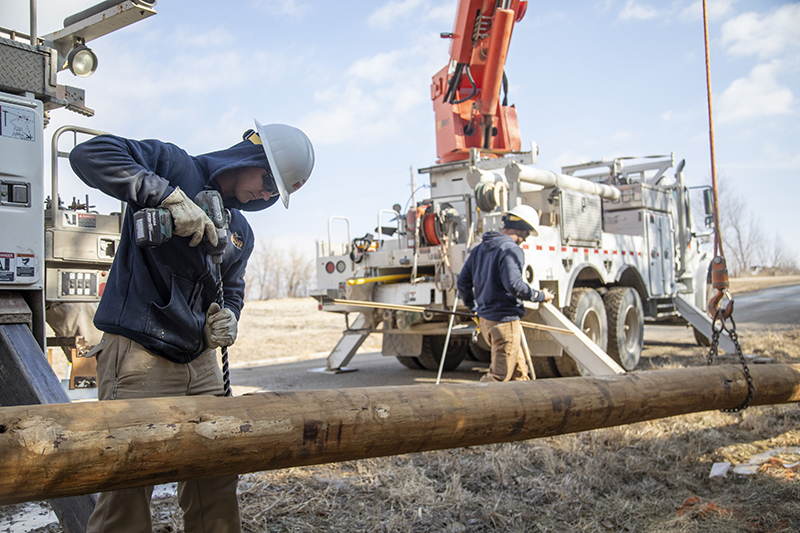 Power pole program boosts reliability - OPPD - The Wire