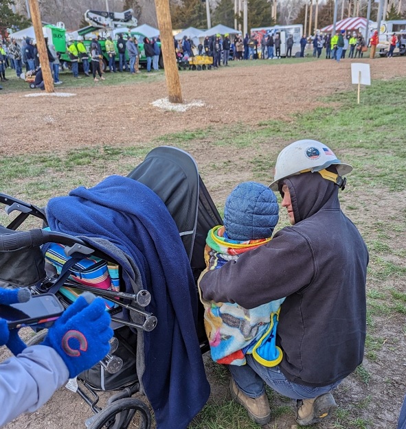 OPPD lineworkers show off their skills at rodeo - OPPD - The Wire
