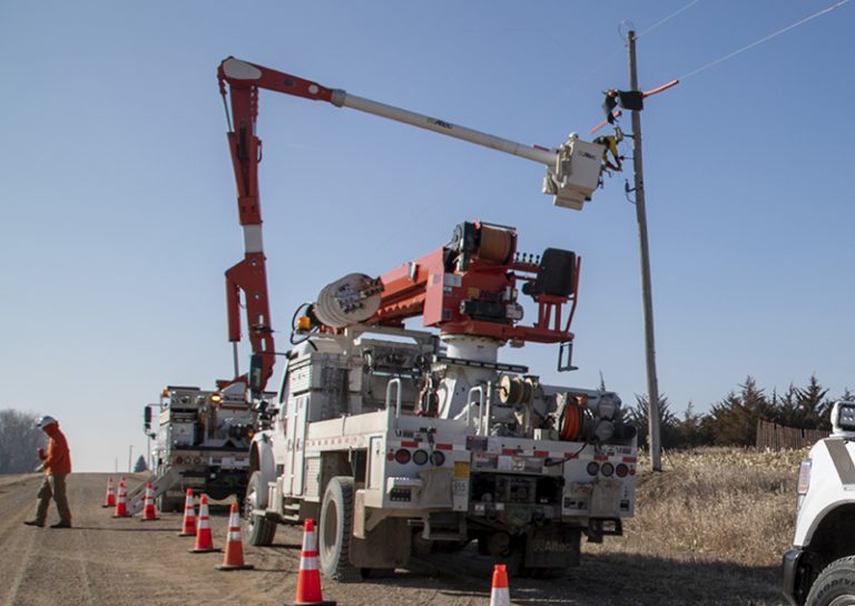 Bucket trucks keep lineworkers on the move - OPPD - The Wire