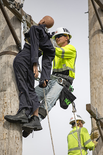Competition is tough for apprentice lineworkers - OPPD - The Wire